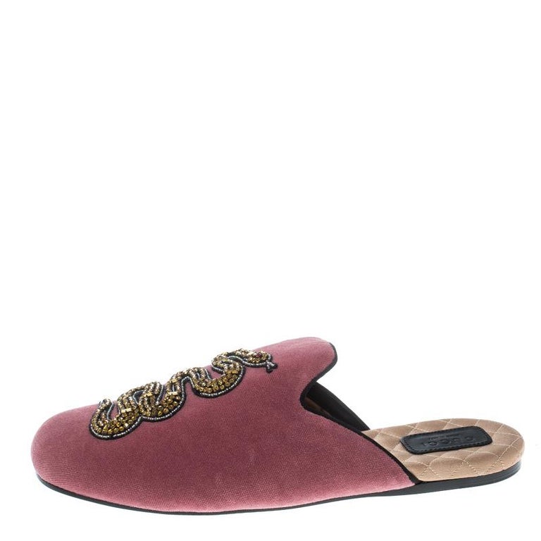 Gucci Pink Velvet Crystal Embellished Lawrence Slippers Size 41 at ...