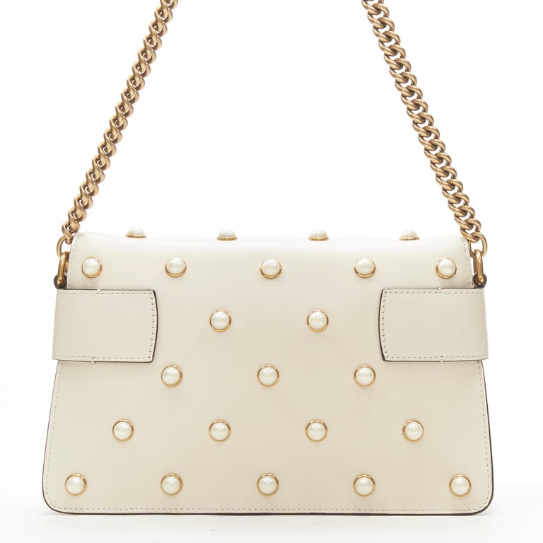 GUCCI Queen Margaret Embellished Bee pearl stud white flap crossbody ...