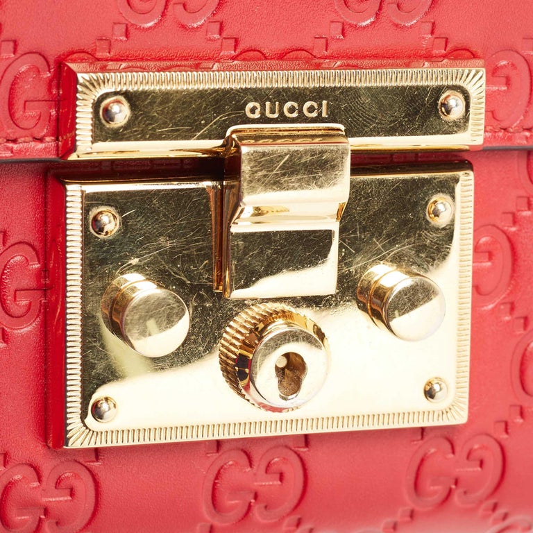 Gucci Red Guccissima Leather Small Padlock Shoulder Bag For Sale at 1stDibs