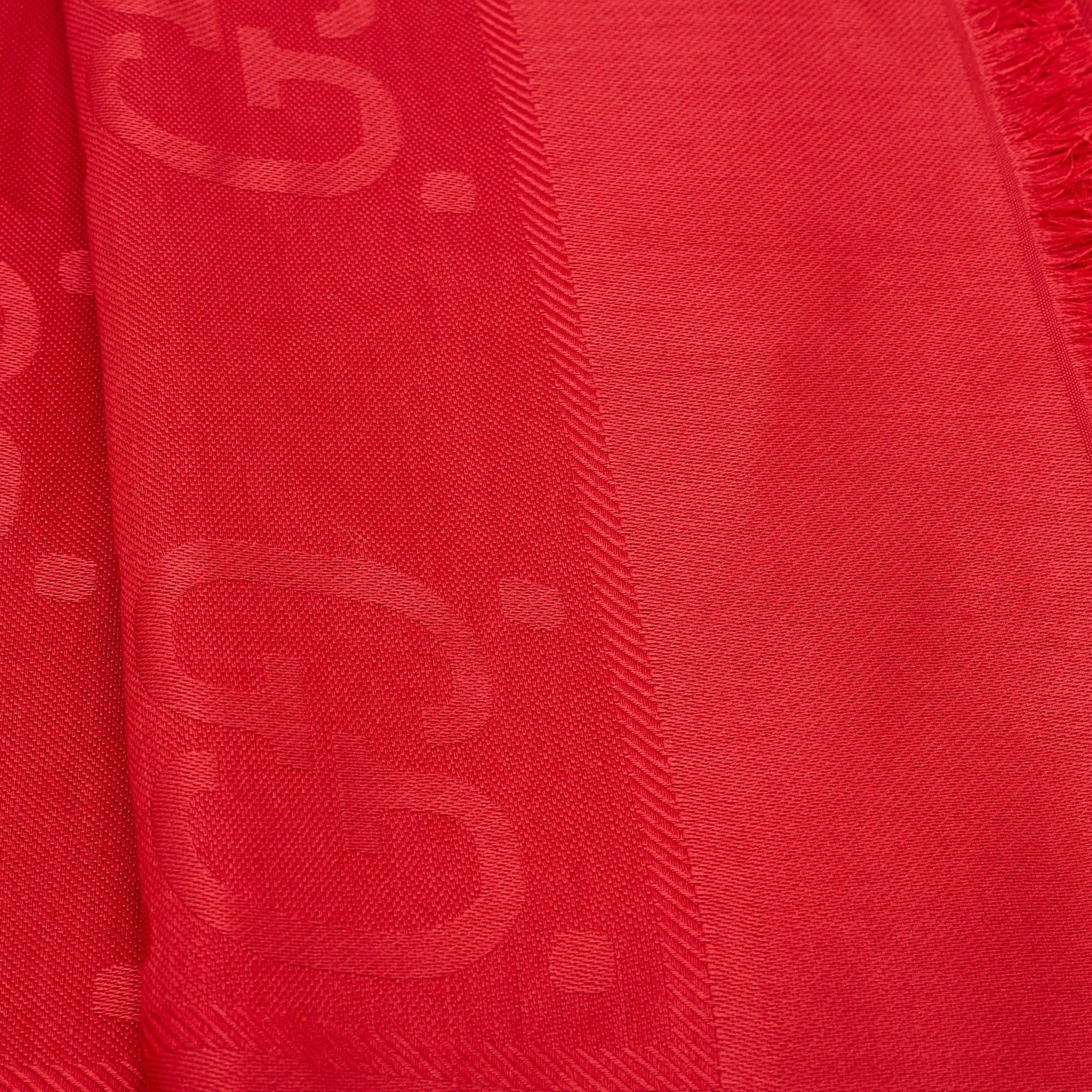 Gucci Red Logo Jacquard Silk and Wool Scarf For Sale at 1stDibs