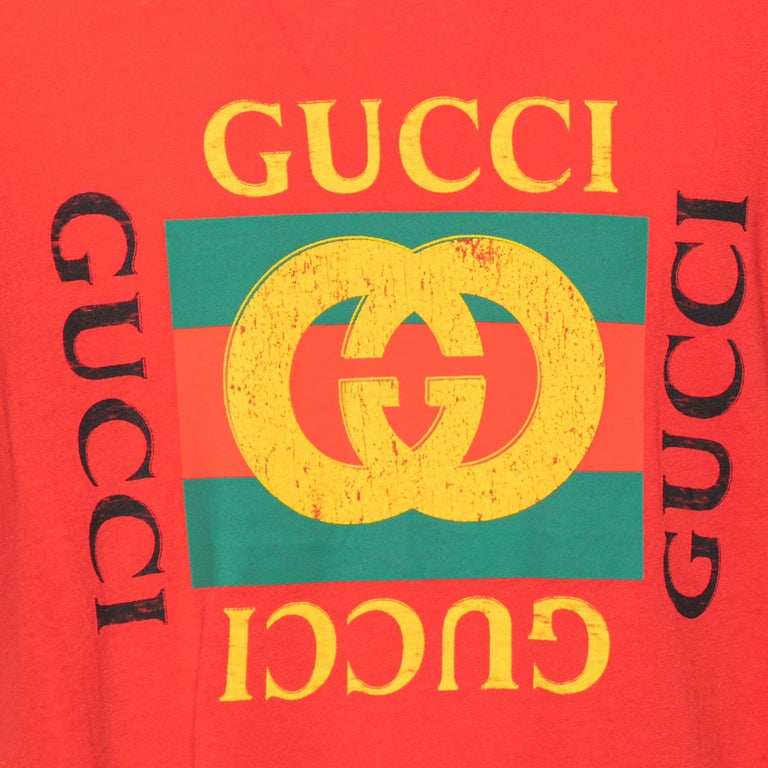 Gucci Red Logo Printed Crew Neck T-Shirt L For Sale at 1stDibs