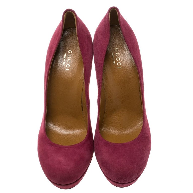 Gucci Scarlet Red Suede Platform Pumps Size 37 For Sale at 1stDibs
