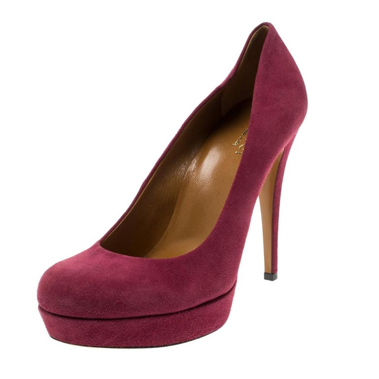 Gucci Scarlet Red Suede Platform Pumps Size 37 For Sale at 1stDibs