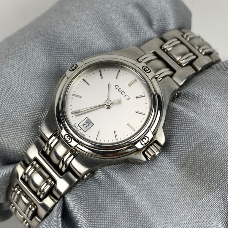 Gucci Silver Stainless Steel Mod 9040 L Wrist Watch Silver Dial For ...