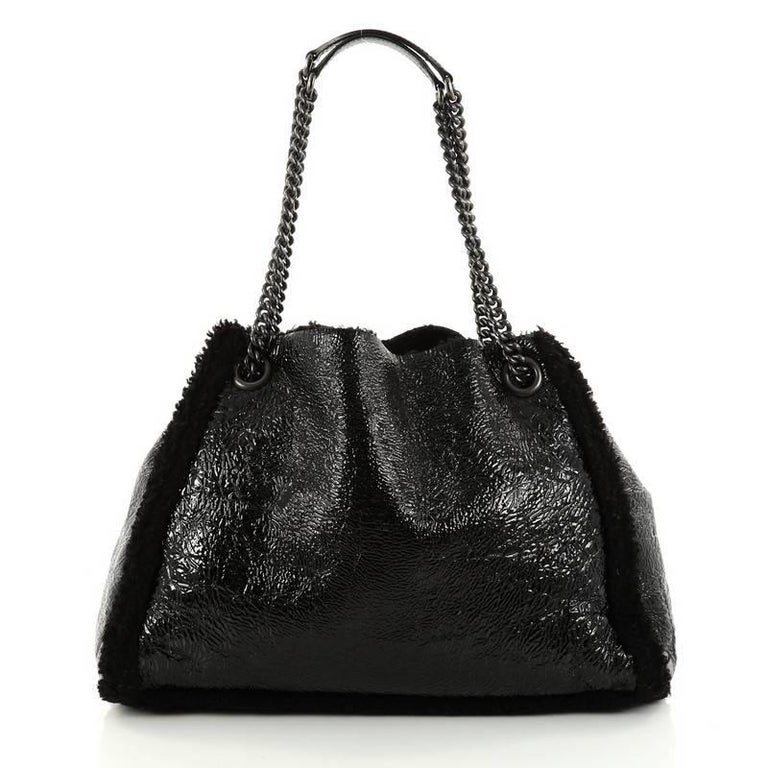 Gucci Soho Chain Strap Shoulder Bag Patent and Shearling Medium at 1stDibs