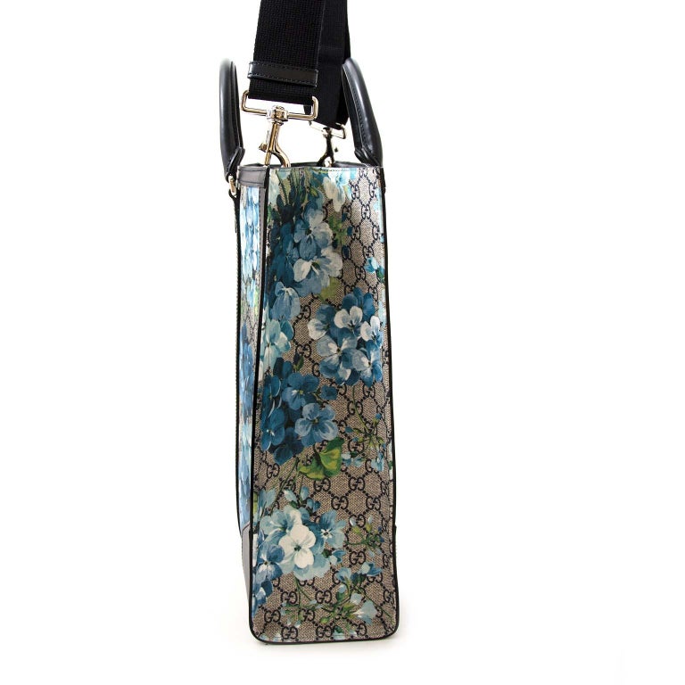 Gucci Supreme Monogram Blooms Print Tote Blue For Sale at 1stDibs ...