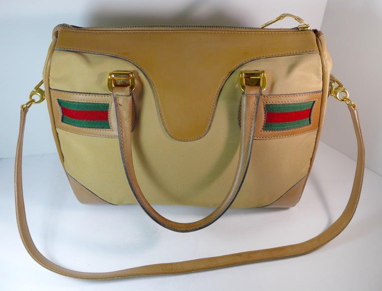 GUCCI Tan Leather and Canvas Shoulder Bag For Sale at 1stDibs