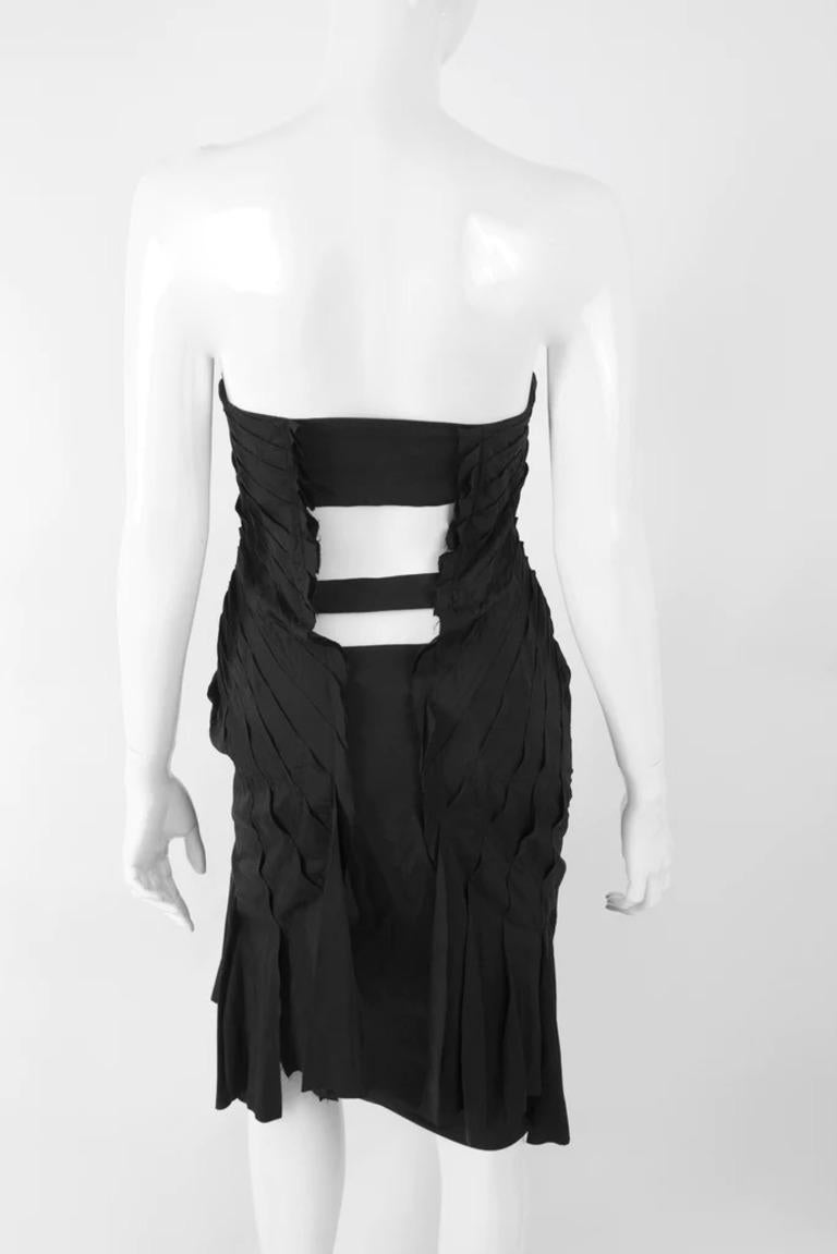GUCCI Tom Ford Fall 2003 Black Silk Corset Dress For Sale at 1stDibs