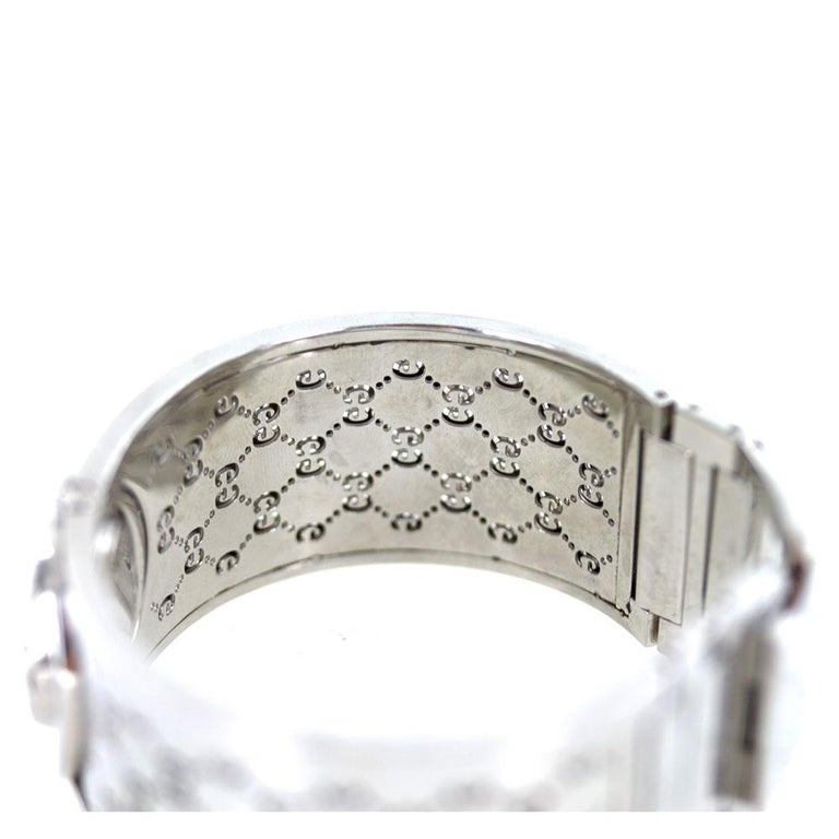 Gucci Twirl Diamond Bezel Bangle Stainless Steel Watch at 1stDibs ...
