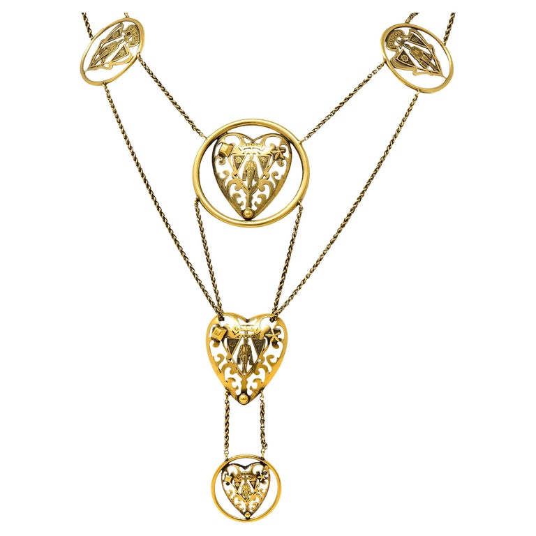 Gucci Vintage 18 Karat Yellow Gold Hysteria Knight Heraldic Crest Heart ...