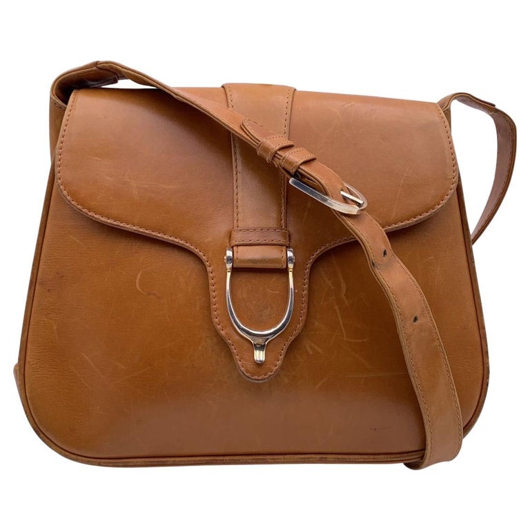 Gucci Vintage Beige Leather Spur Box Shoulder Bag Handbag For Sale at ...