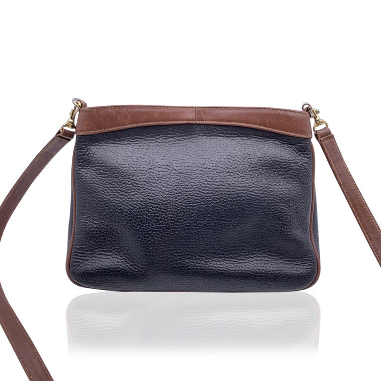 Gucci Vintage Black and Brown Leather Messenger Shoulder Bag For Sale ...