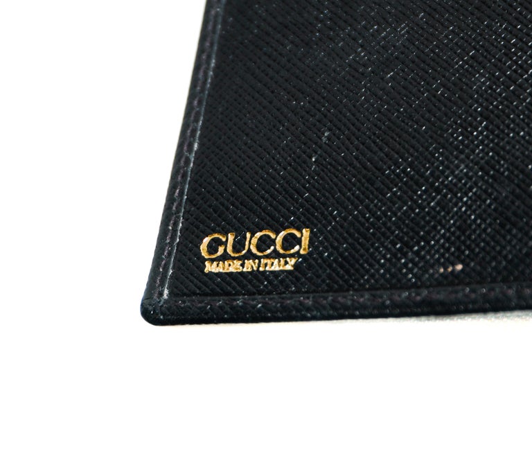 Gucci Vintage Black Leather Wallet With Jockey Cap Clasp at 1stDibs