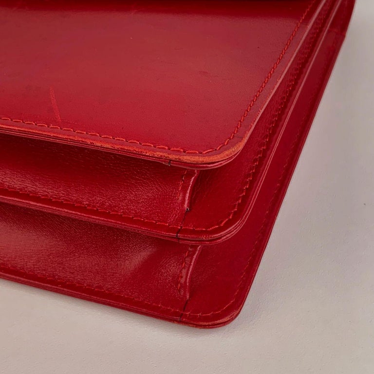 Gucci Vintage Red Leather Padlock Shoulder Bag For Sale at 1stDibs ...