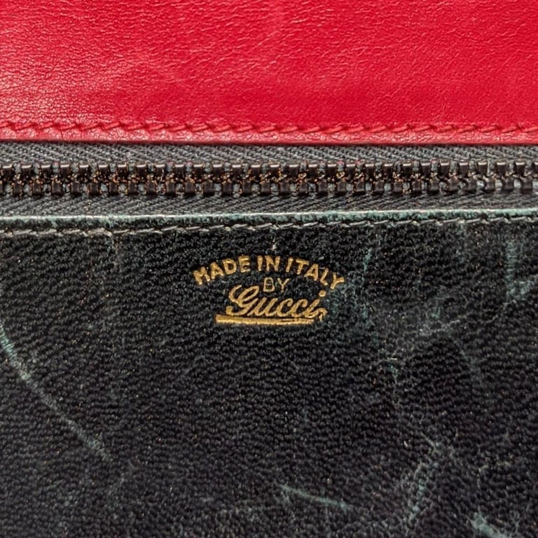 Gucci Vintage red suede and leather 80s purse For Sale at 1stDibs