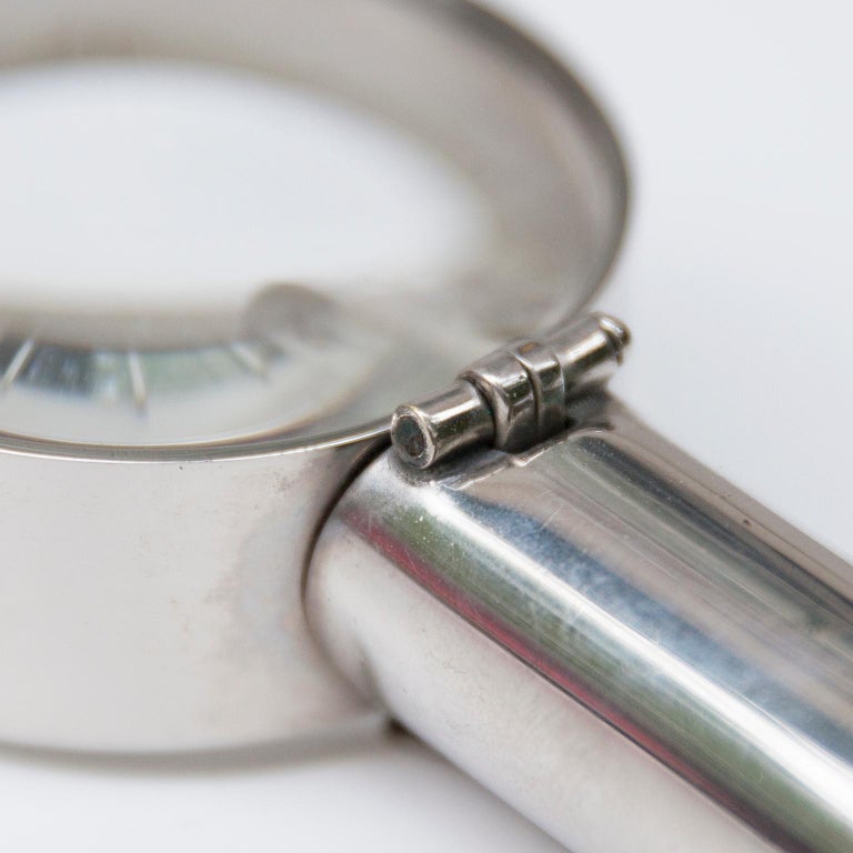 Gucci Vintage Silver Metal Backlit Magnifying Glass Lens With Light For Sale At 1stdibs Gucci