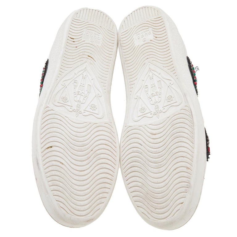 Gucci White Leather Ace Arrow Applique Low Top Sneakers Size 37.5 For Sale at 1stDibs