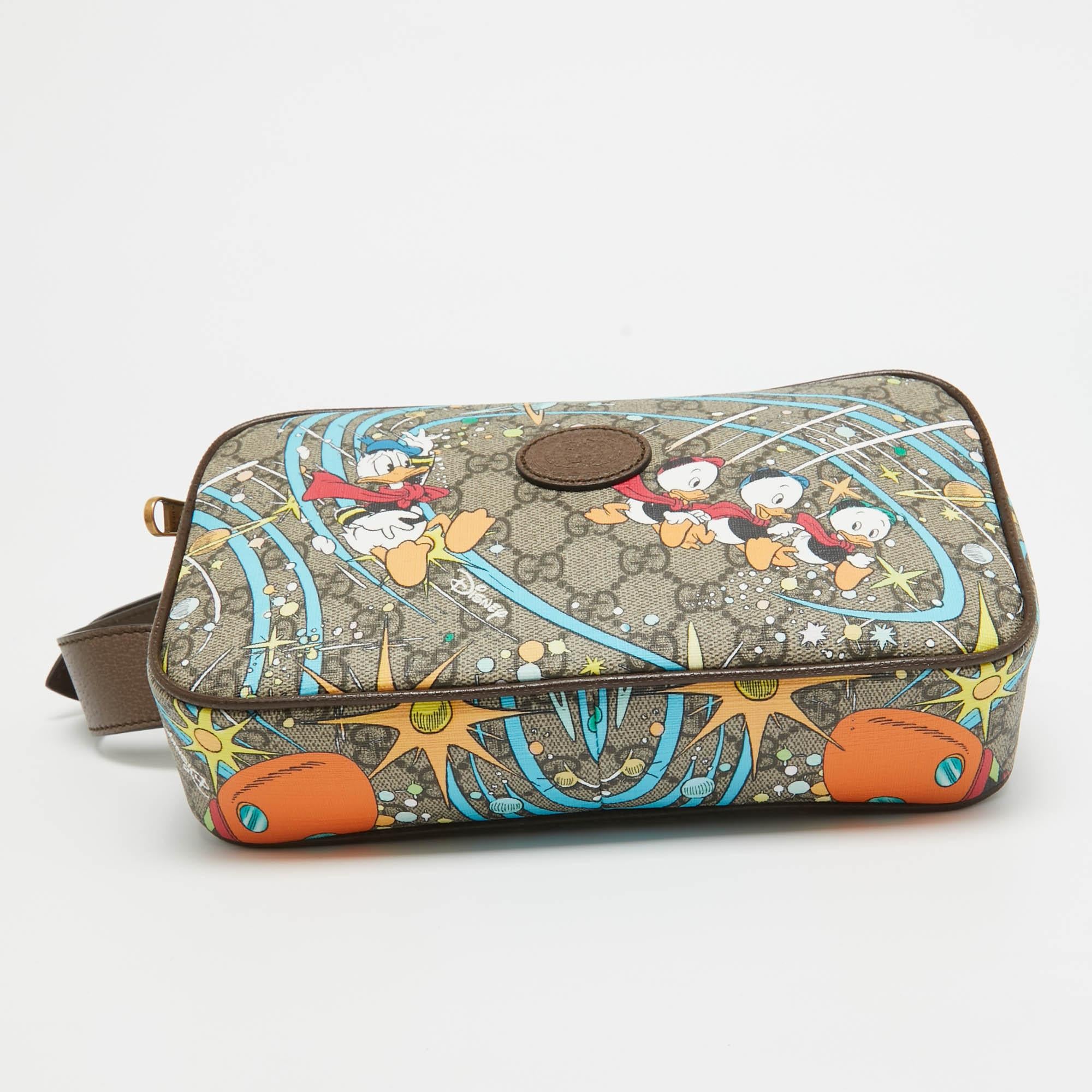 Gucci x Disney GG Supreme Canvas Donald Duck Waist Bag For Sale at 1stDibs