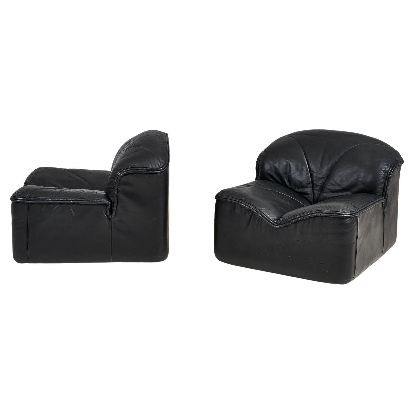 Pace Collection Argenta Lucite Chairs in Italian Leather For Sale at ...