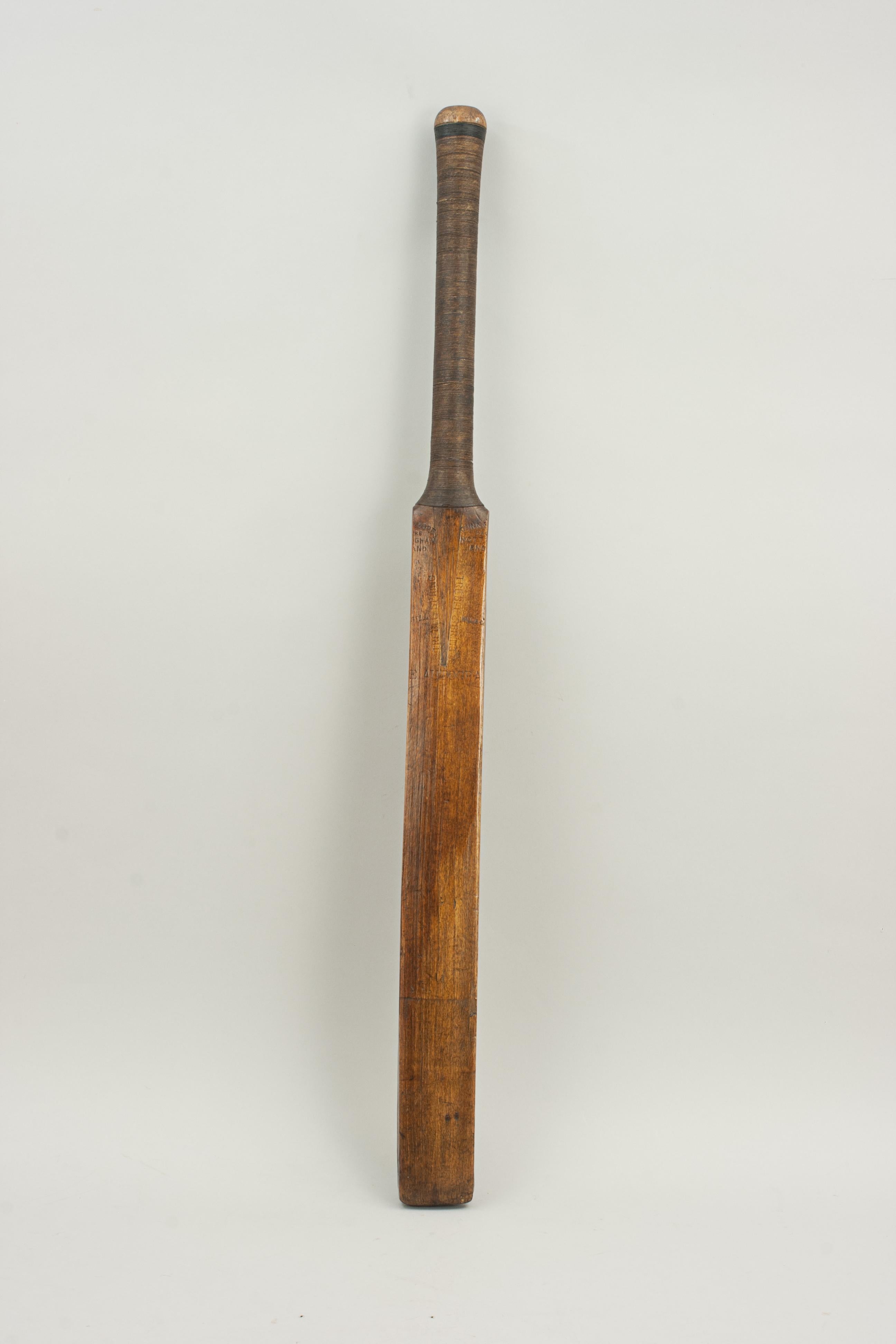 Gunn and Moore Narrow Profile Technique Cricket Bat For Sale at 1stDibs