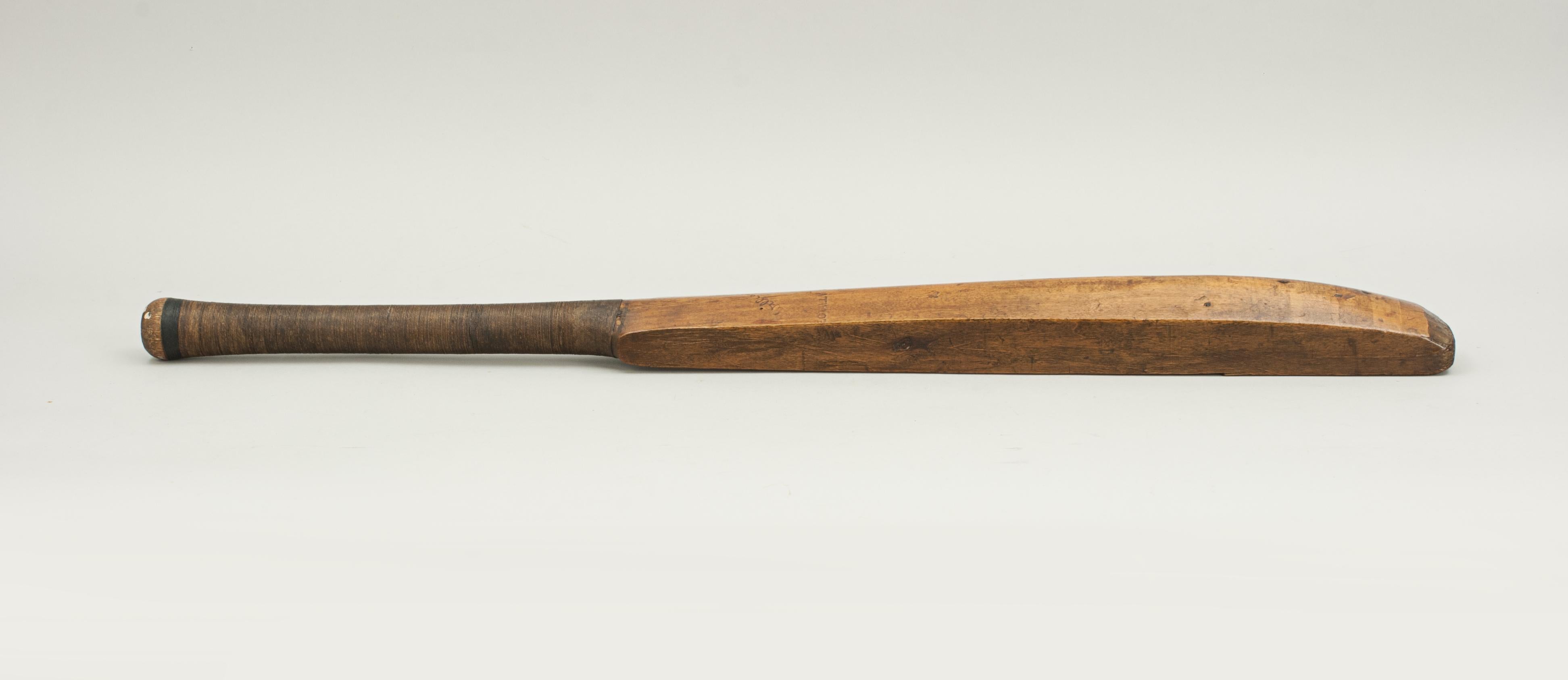 Gunn and Moore Narrow Profile Technique Cricket Bat For Sale at 1stDibs