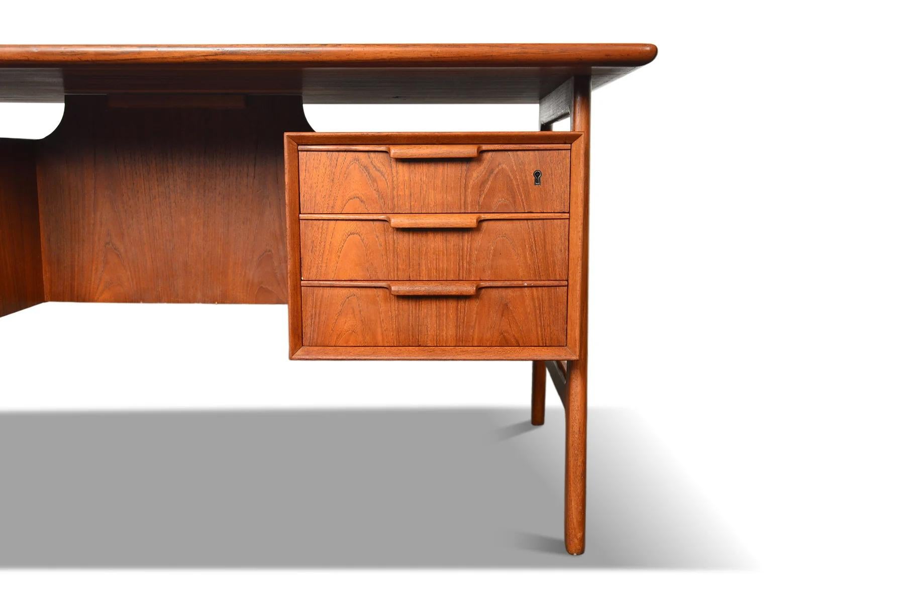 Gunni Omann Model 75 Executive Desk in Teak For Sale at 1stDibs