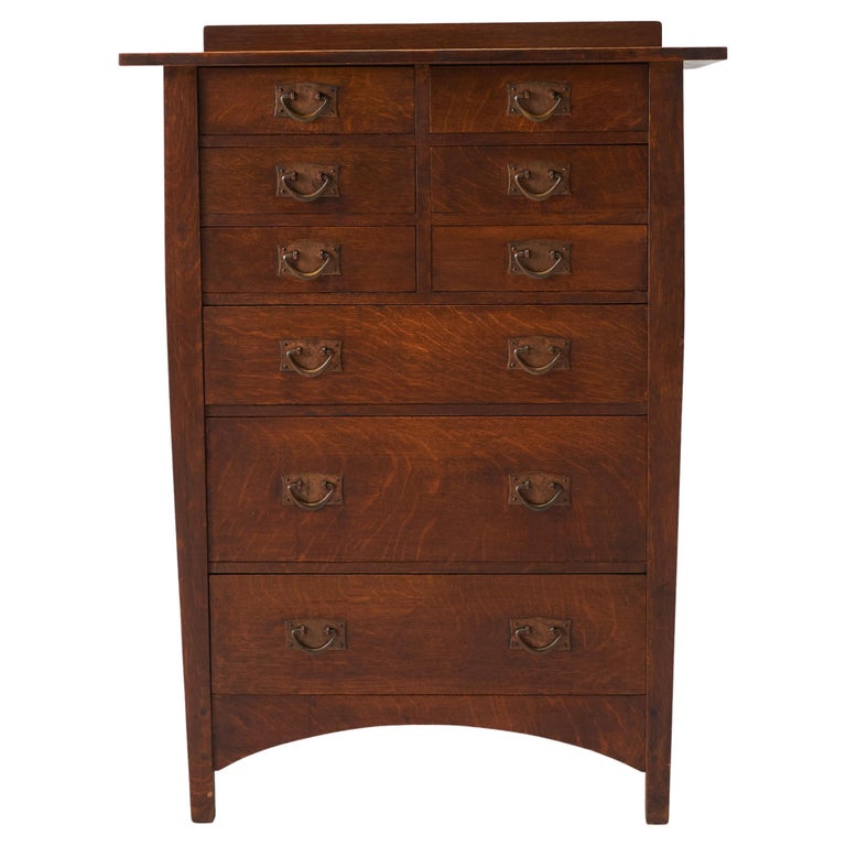 Gustav Stickley Chest of Drawers For Sale at 1stDibs