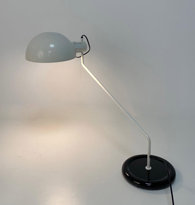 Guzzini, Adjustable Desk Lamp, White and Black Table Lamp, Italy, 1970s ...