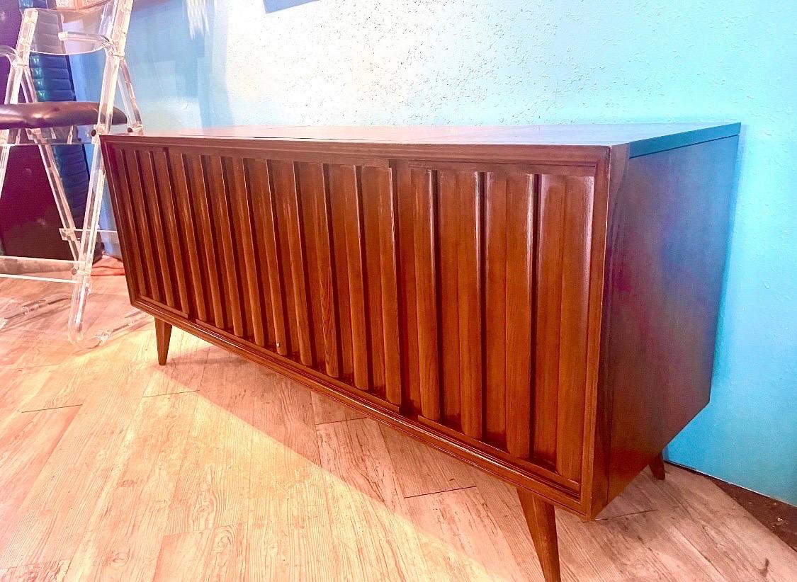Gws223 Mid-Century Modern Stereo Console Cabinet Record Player ...