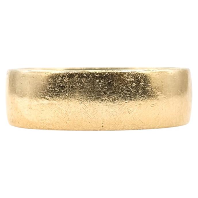 L'Essentielle Wedding Ring in 18k Yellow Gold by Moncomble Paris For ...