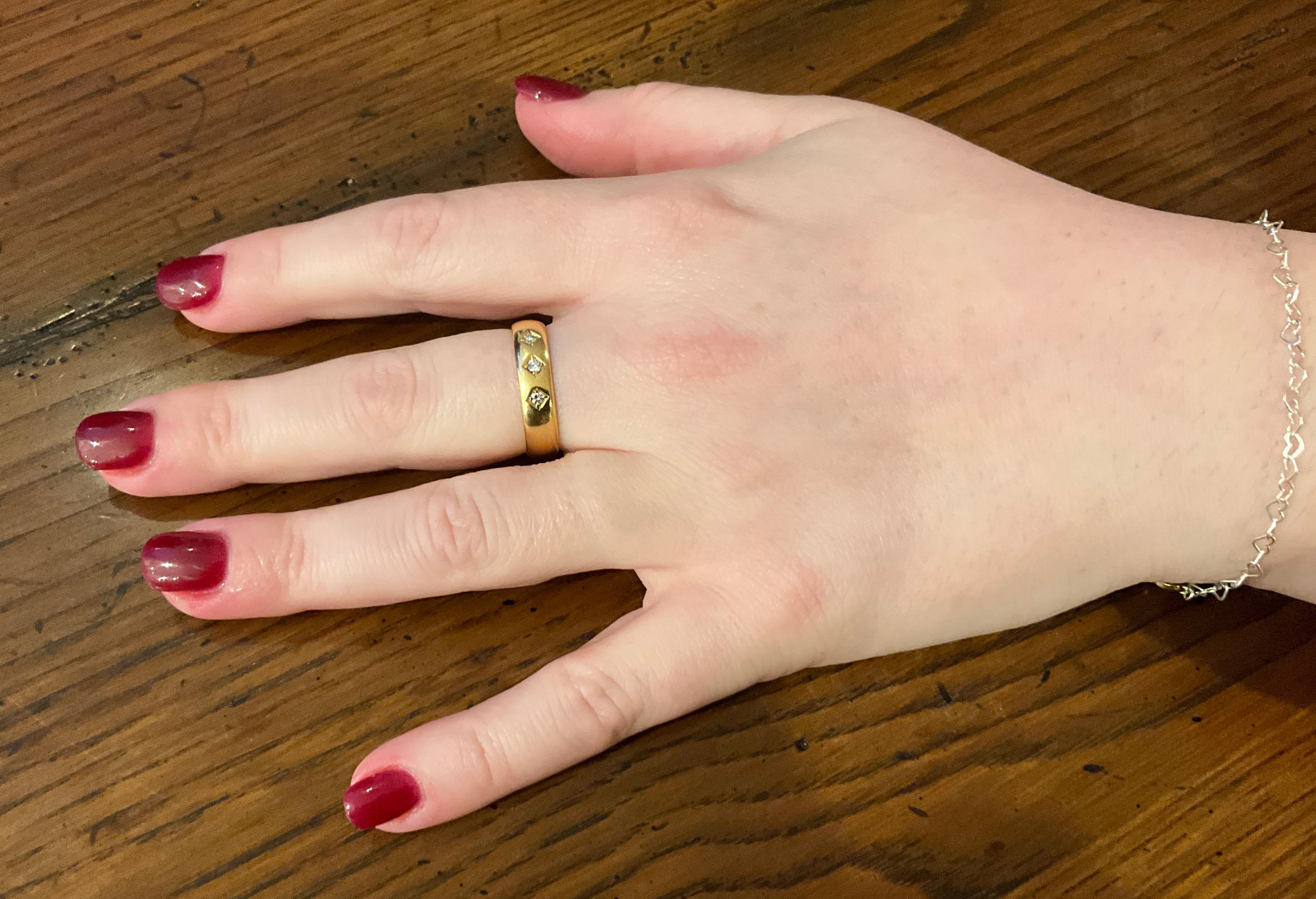 Hallmarked 1960 22K 3 Diamond Flush Mount Ring For Sale at 1stDibs