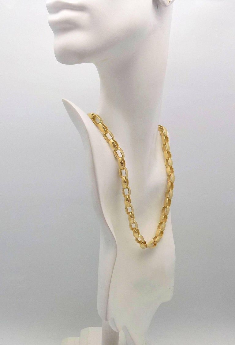 Hammered Finish Oval Rolo Link Necklace For Sale at 1stDibs