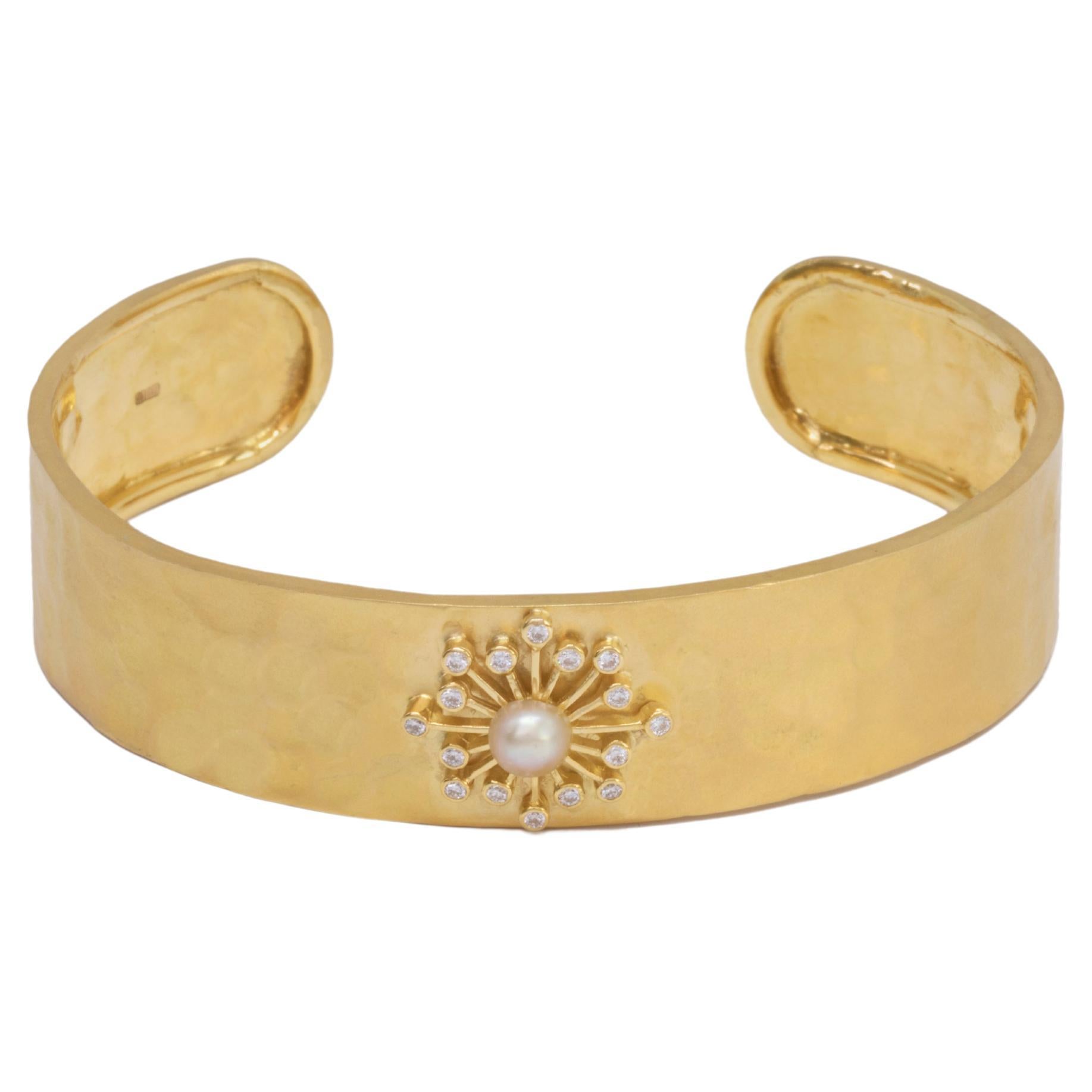 Hammered Matte 18k Yellow Gold Bangle with a Certified Bahraini Natural ...