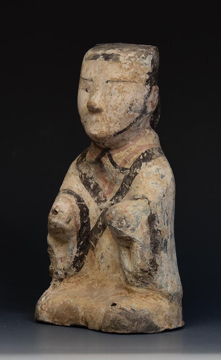 Han Dynasty, Antique Chinese Pottery Attendant Figurine For Sale at 1stDibs