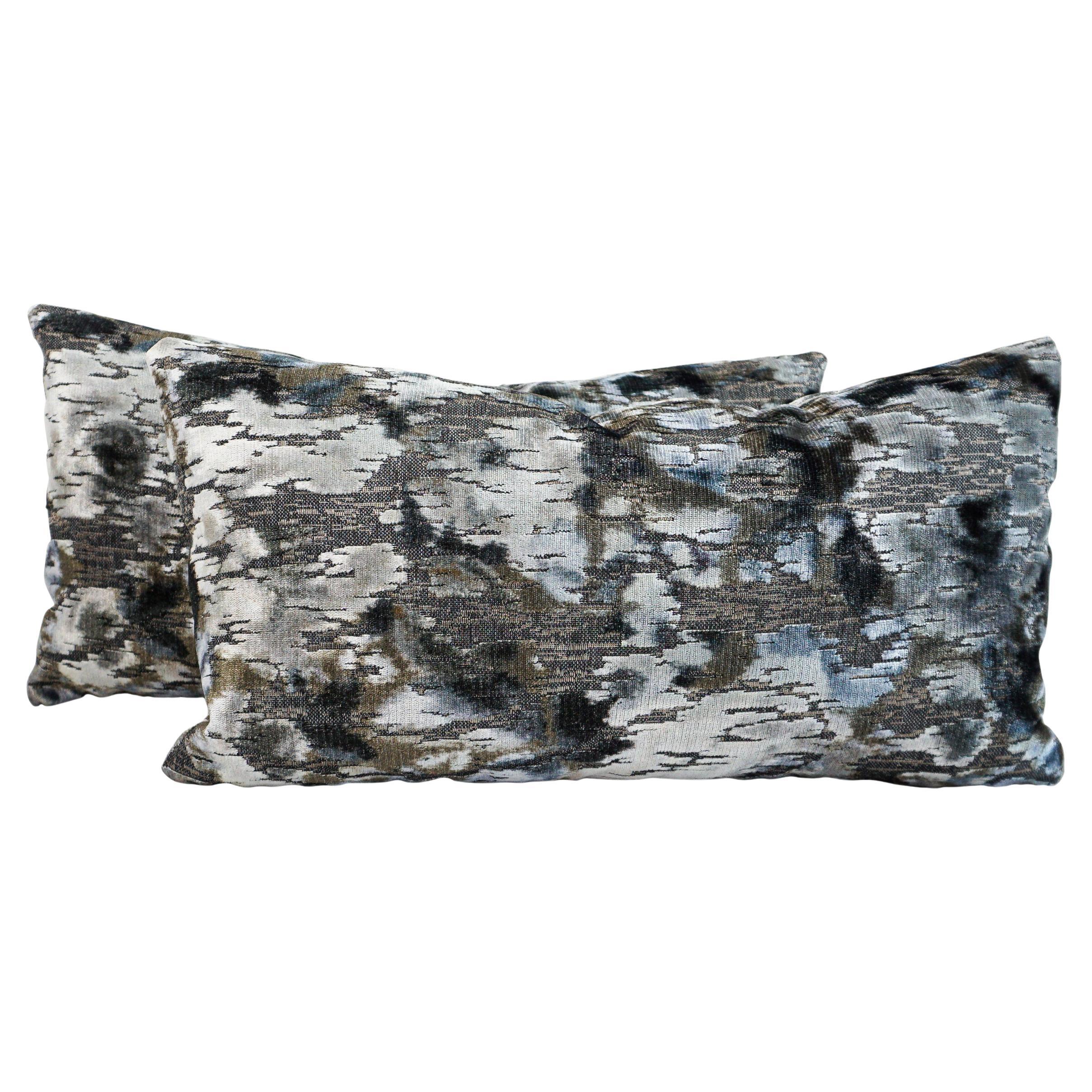 Dara Lumbar Pillow For Sale at 1stDibs