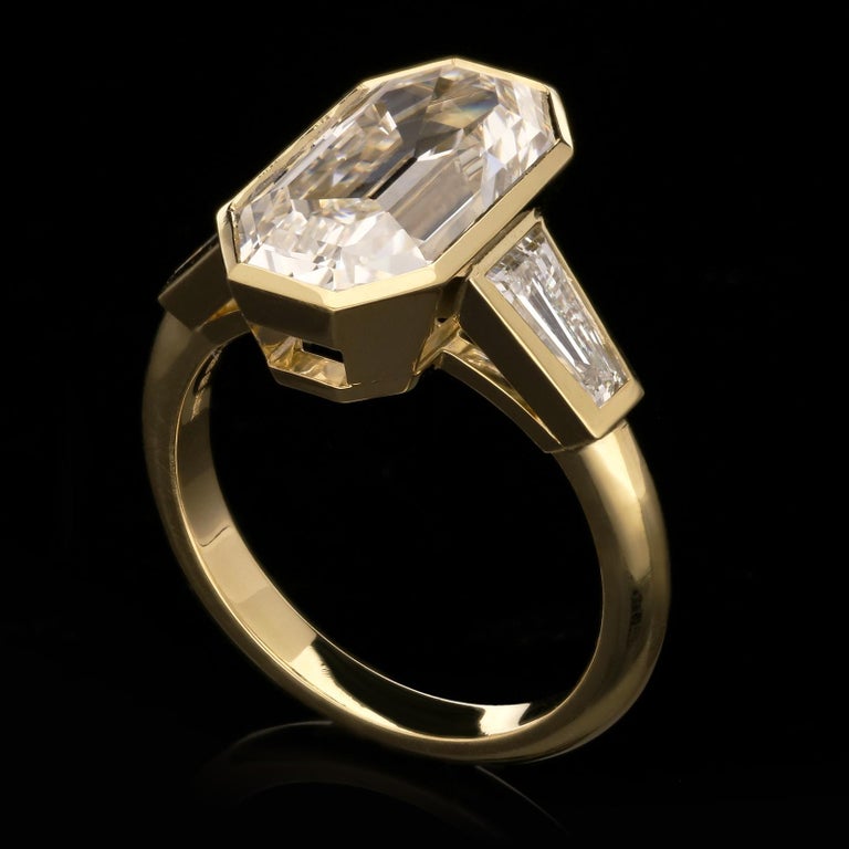 Hancocks 5.38ct Old Emerald Cut Diamond Bezel Set Gold Ring Tapered ...