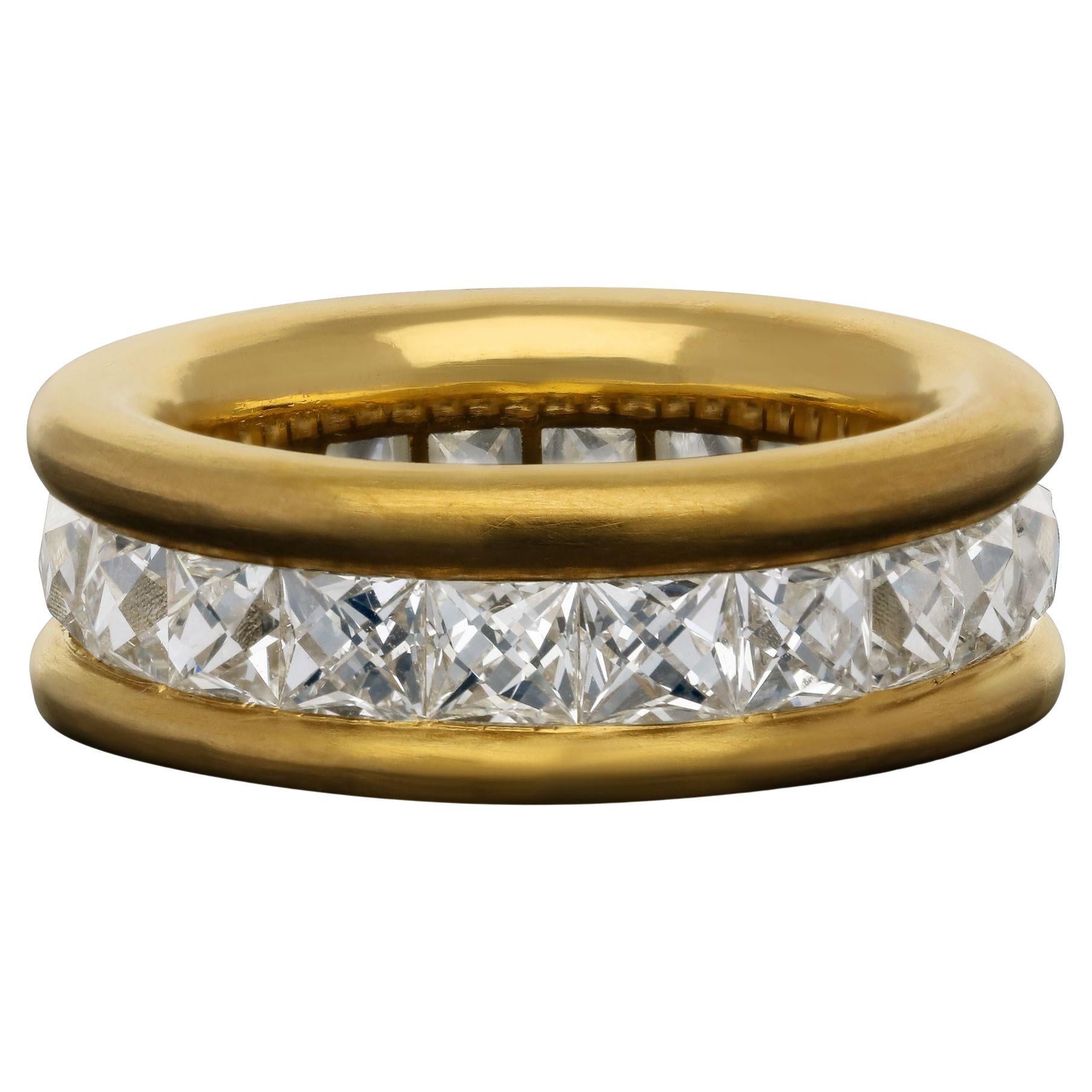 Hancocks Contemporary 22ct Gold Signet Ring Set With Antique Carnelian ...