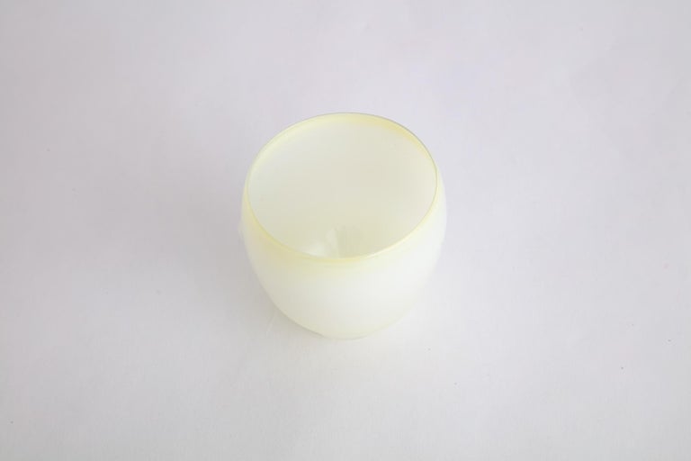 Hand Blown Glass Contrapposto Cup 3 For Sale at 1stDibs