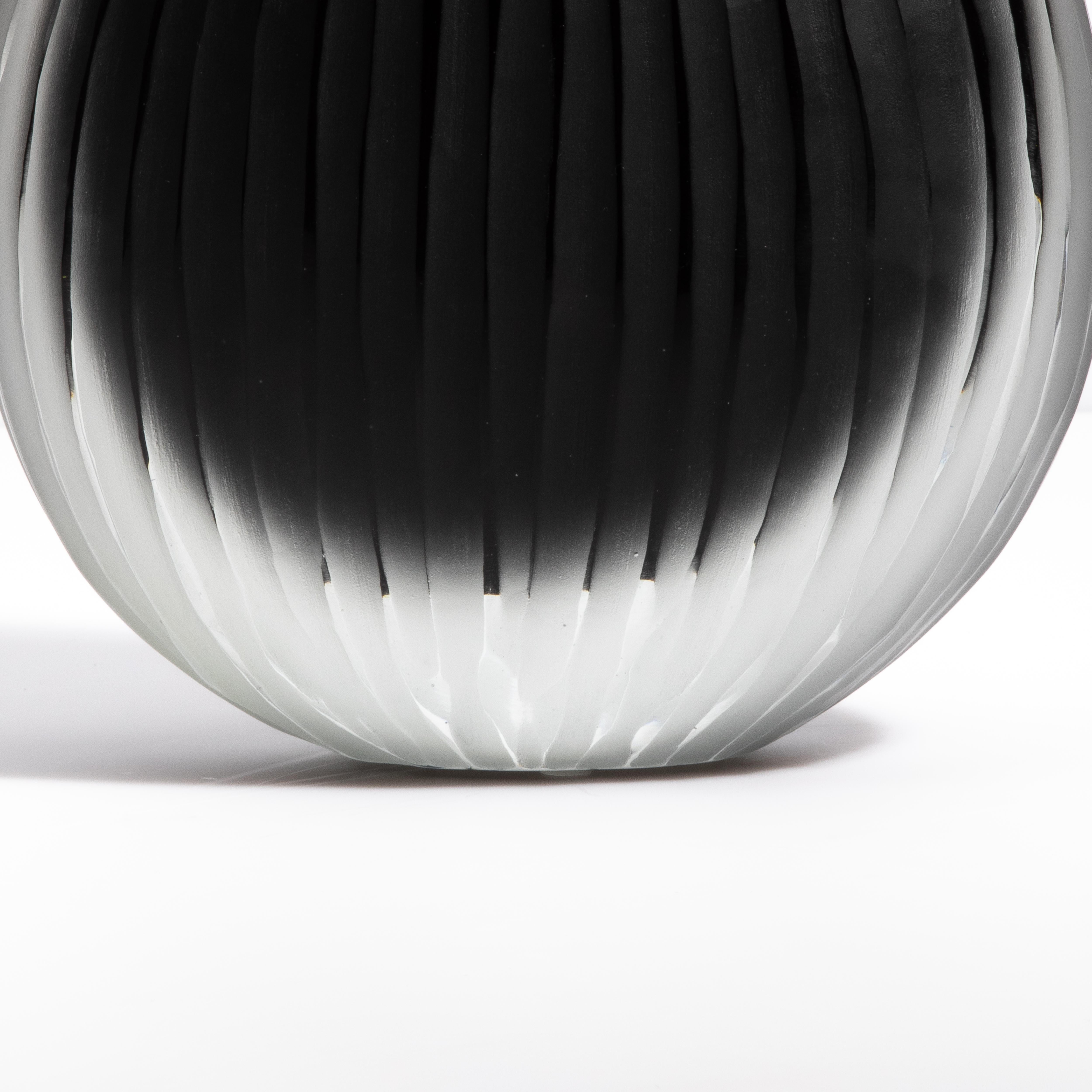 Hand Blown Murano Vase Supreme in Black Medium For Sale at 1stDibs