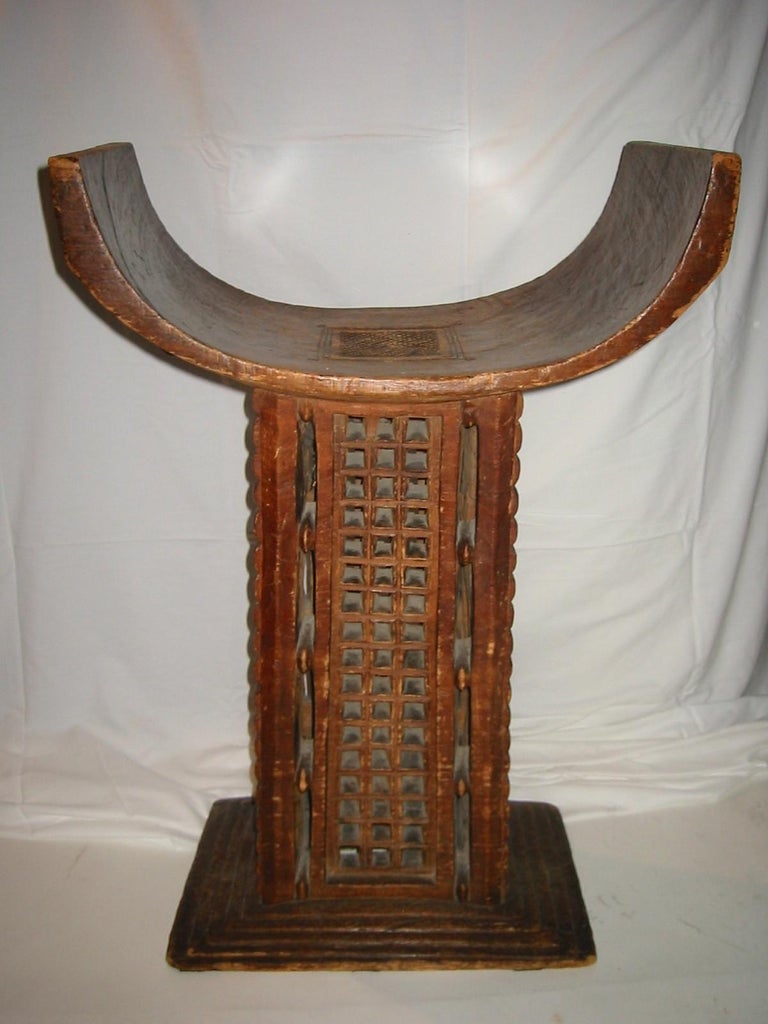 Hand Carved Ashanti Stool For Sale at 1stDibs