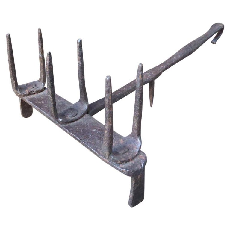 Hand Forged and Decorated 17th-18th Century French Toaster For Sale at ...