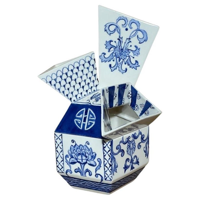 Hand-Painted Porcelain Tulip Vase with Chinese Patterns For Sale at 1stDibs