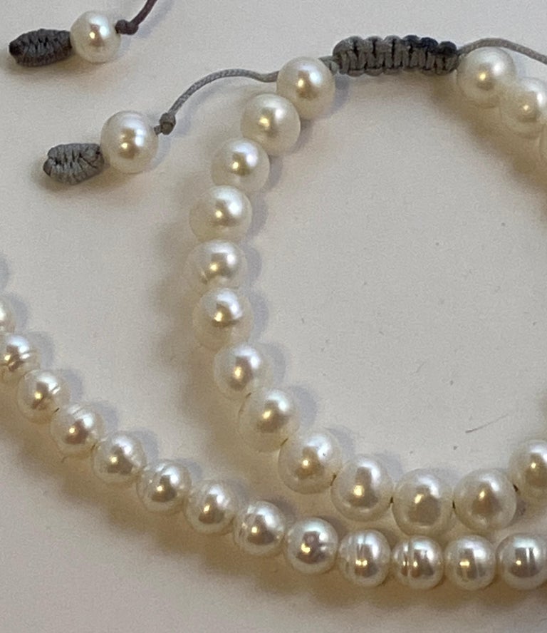Hand--Strung Pearl Necklace and Bracelet Set For Sale at 1stDibs