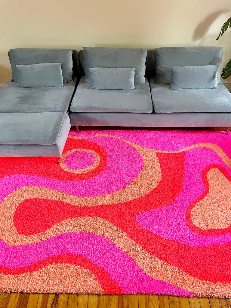 Hand Tufted Psychedelic Pink, Red, and Orange Abstract Swirl Area Rug ...