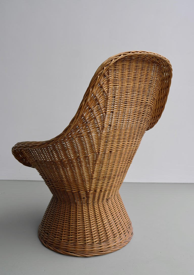 Hand Twined Blond Willow Lounge Chair with White Sheep Wool Pillow For ...