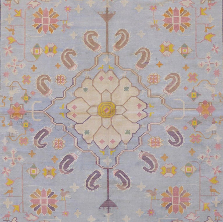 Handwoven Mid-20th Century India Dhurrie Rug For Sale at 1stDibs