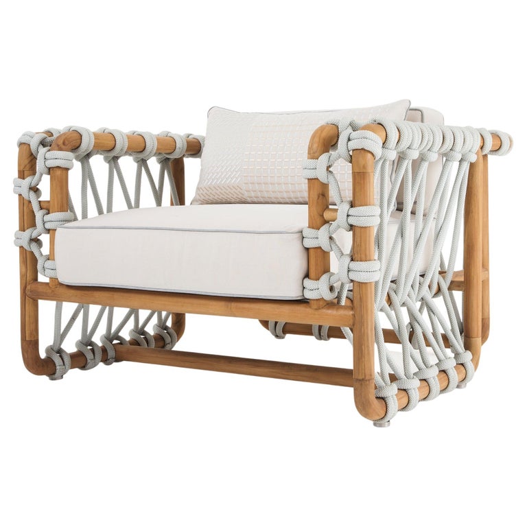 Hand-Woven Rope Outdoor Lounge Chair In Solid Teak For Sale at 1stDibs