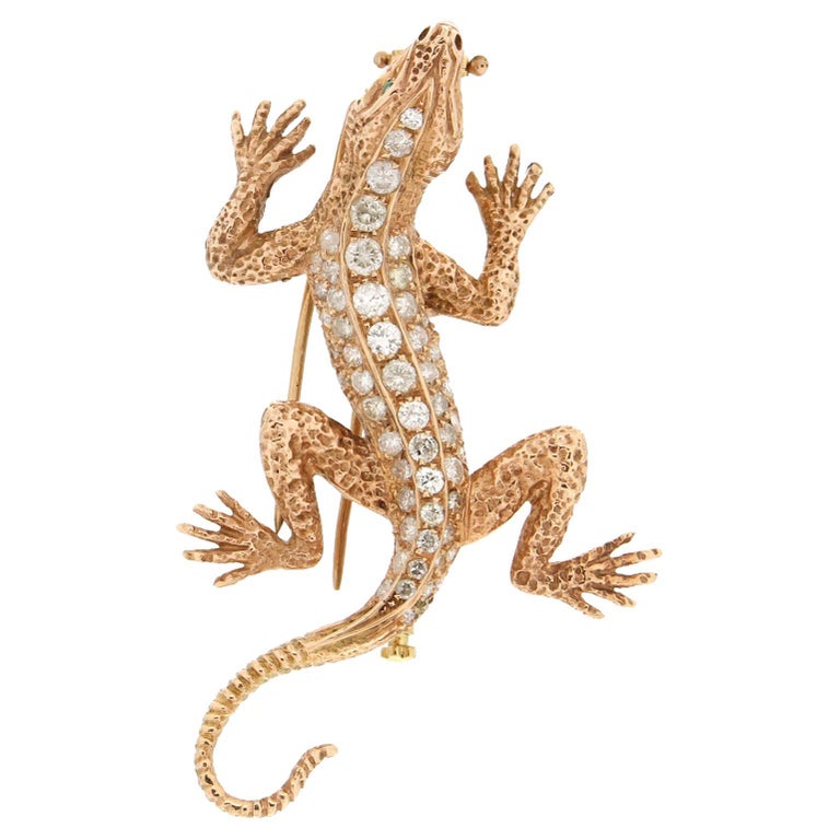 Handcraft Lizard 14 Karat Yellow Gold Diamonds Emeralds Brooch at 1stDibs