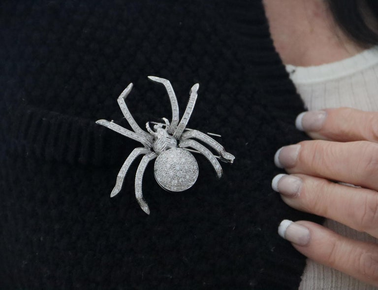 Handcraft Spider 18 Karat White Gold Diamonds Brooch For Sale at 1stDibs