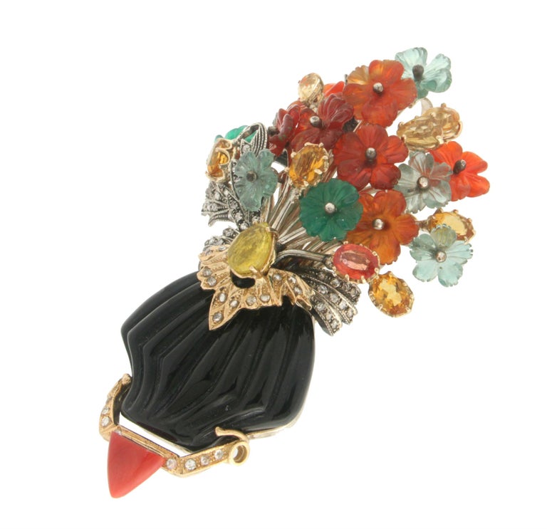 Handcraft Vase 14 Karat Yellow Gold Onyx Carnelian Diamonds Pendant and ...